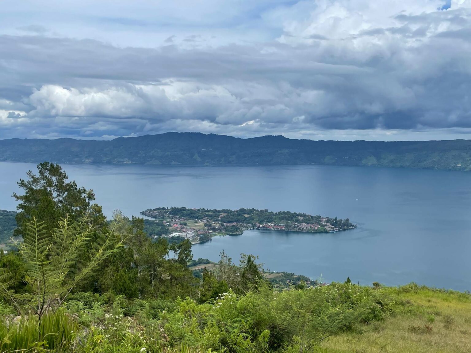 Reiseführer für Lake Toba (2025) | Discover Sumatra